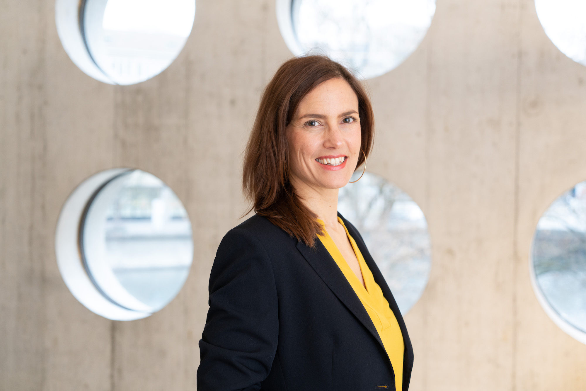 DENISE TONELLA HEISST DIE NEUE DIREKTORIN DES SCHWEIZERISCHEN ...