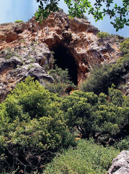 «DAS LETZTE GEWAND. GRABFUNDE AUS DER HÖHLE ASSI EL-HADATH IM LIBANON»