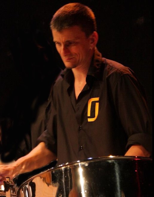 DER SCHWEIZER STEELPAN-KÜNSTLER CLAUDIO PINI IST GESTORBEN